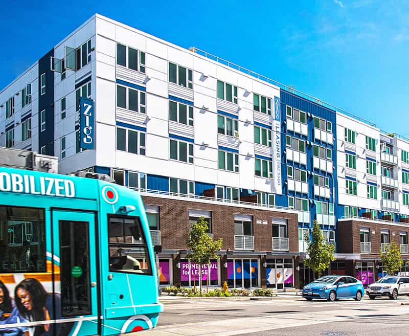 Intracorp - 44 East Ave